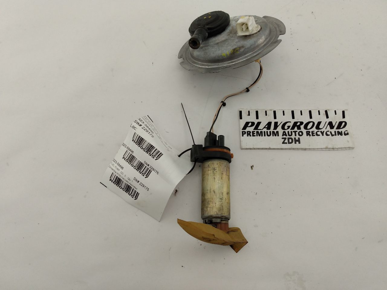 Xk8 fuel pump store